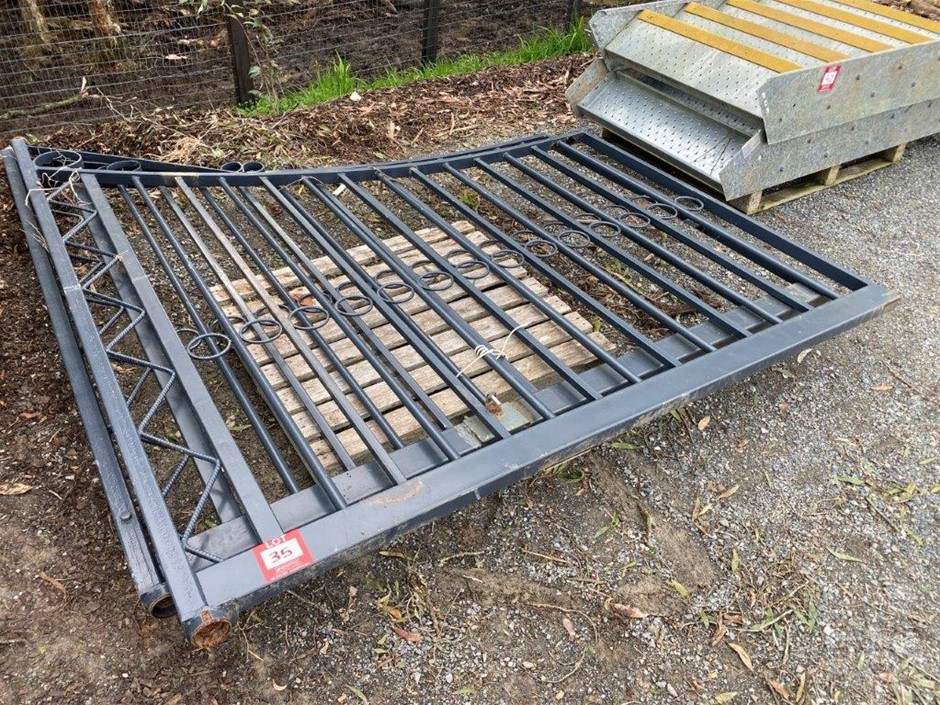 Pair of Steel Swinging Entry Gates Auction (0035-5056933) | Grays Australia