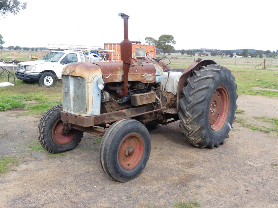 Fordson Major Tractor Auction (0200-5056934) | Grays Australia