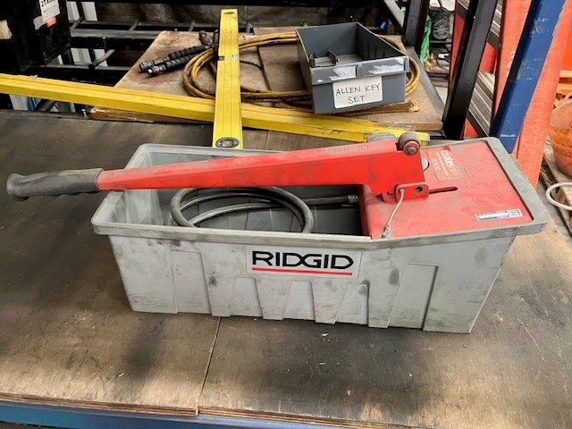 PRESSURE TEST BUCKET Auction (0021-5057150) | Grays Australia