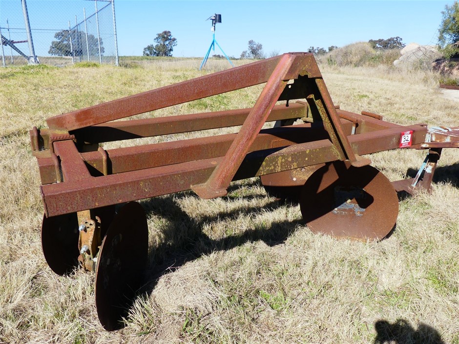 Off-Set Disc Plough Auction (0032-7052708) | Grays Australia