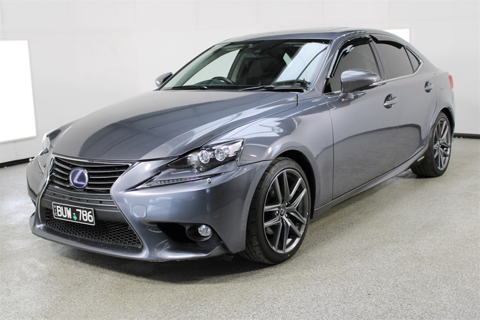 2015 Lexus IS IS300h LUXURY AVE30R CVT Sedan