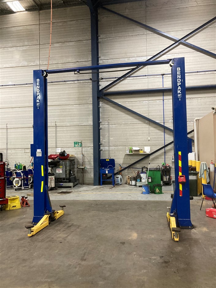 Bend Pak 4.5 Tonne Hoist Auction (0101-5057708) | Grays Australia
