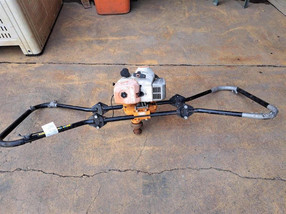 STIHL Post Hole Digger - 2 Man - Petrol Auction (0024-5057996) | Grays ...