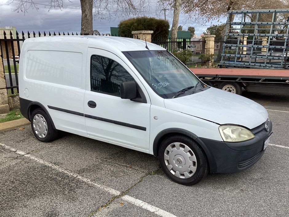2008 Holden Combo XC Manual Van Auction (0001-9055362) | Grays Australia