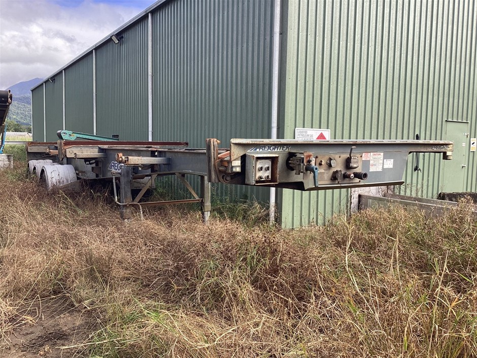 2014 Maxitrans ST3 Triaxle Skeletal Trailer Auction (0147-7053191 ...