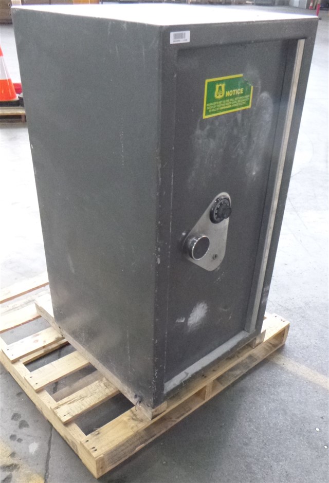 Unknown Make & Model Heavy Duty Upright Rectangular Steel Safe Auction ...