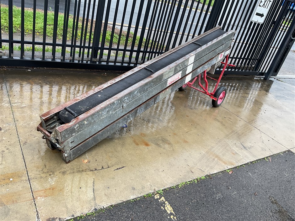 Brick/Block Elevator 9m Electric Auction (0060-5057523) | Grays Australia