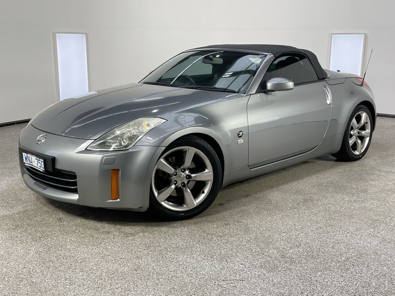 2006 Nissan 350Z Z33 Automatic Convertible Auction (0001-20085482 ...