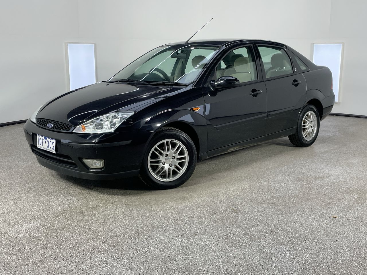 2003 Ford Focus Ghia LR Automatic Sedan Auction (0001-21033501) | Grays Australia