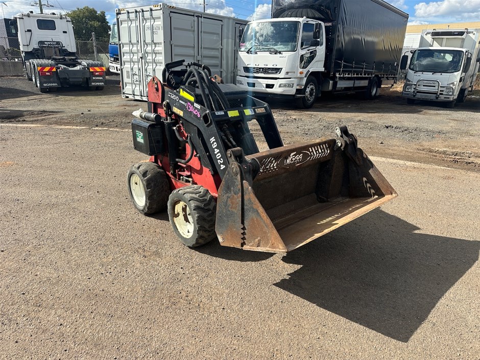 Toro W320-D Mini Loader Auction (0009-3030077) | Grays Australia