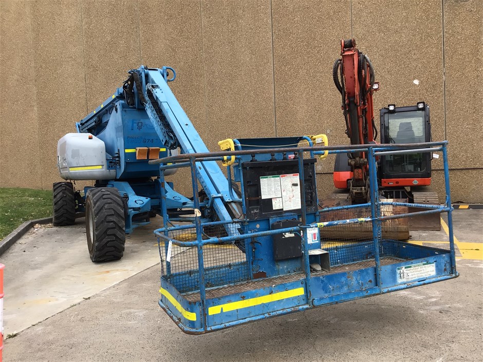 2005 Genie Z135 Knuckle Boom Lift Auction (0041-5057736) | Grays Australia