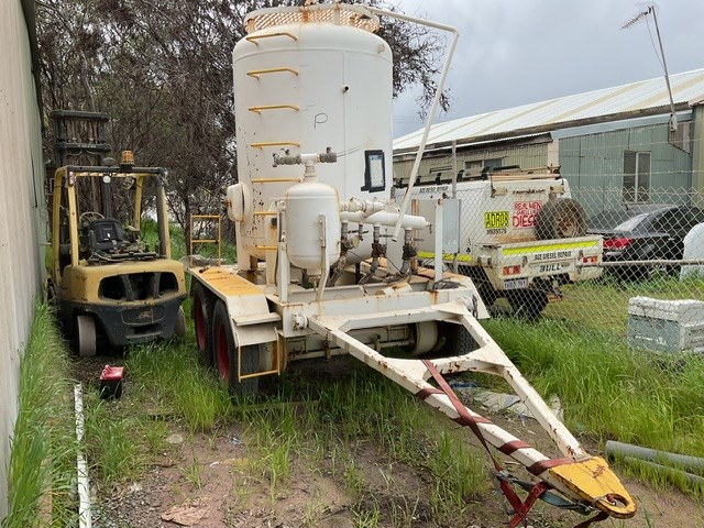 Sand Blasting Trailer Tandem Vacuum Trailer Auction (0001-9054235 ...