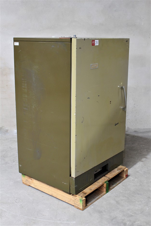 Fan Forced Incubator, "Labec", capacity 300L Auction (0028-5057691 ...