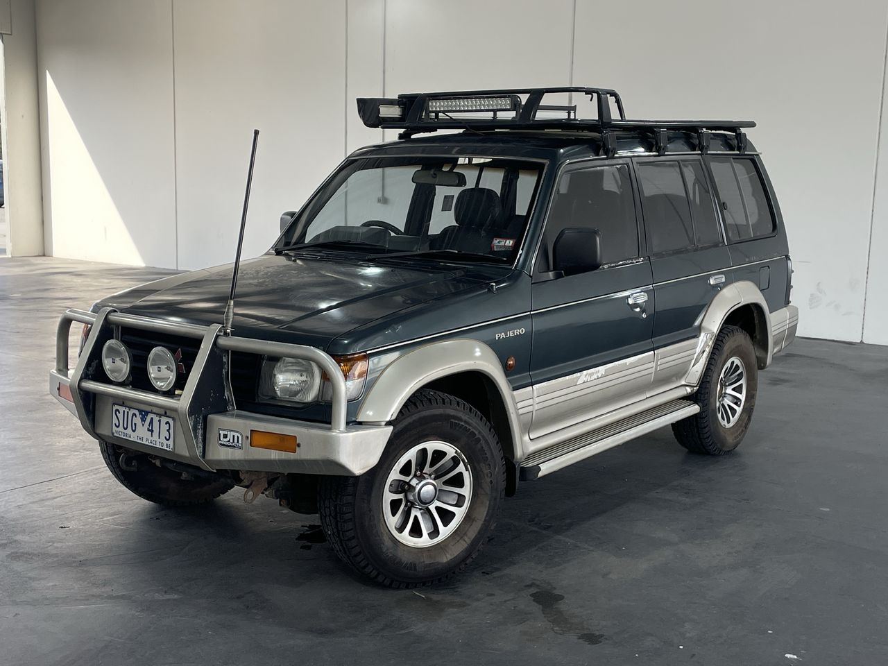 1992 Mitsubishi Pajero GLS (LWB) NH Turbo Diesel Manual 7 Seats Wagon ...