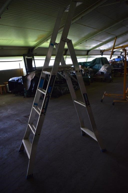 Warthog As New Aluminium Platform Step Ladder Auction (0008-9053921 ...