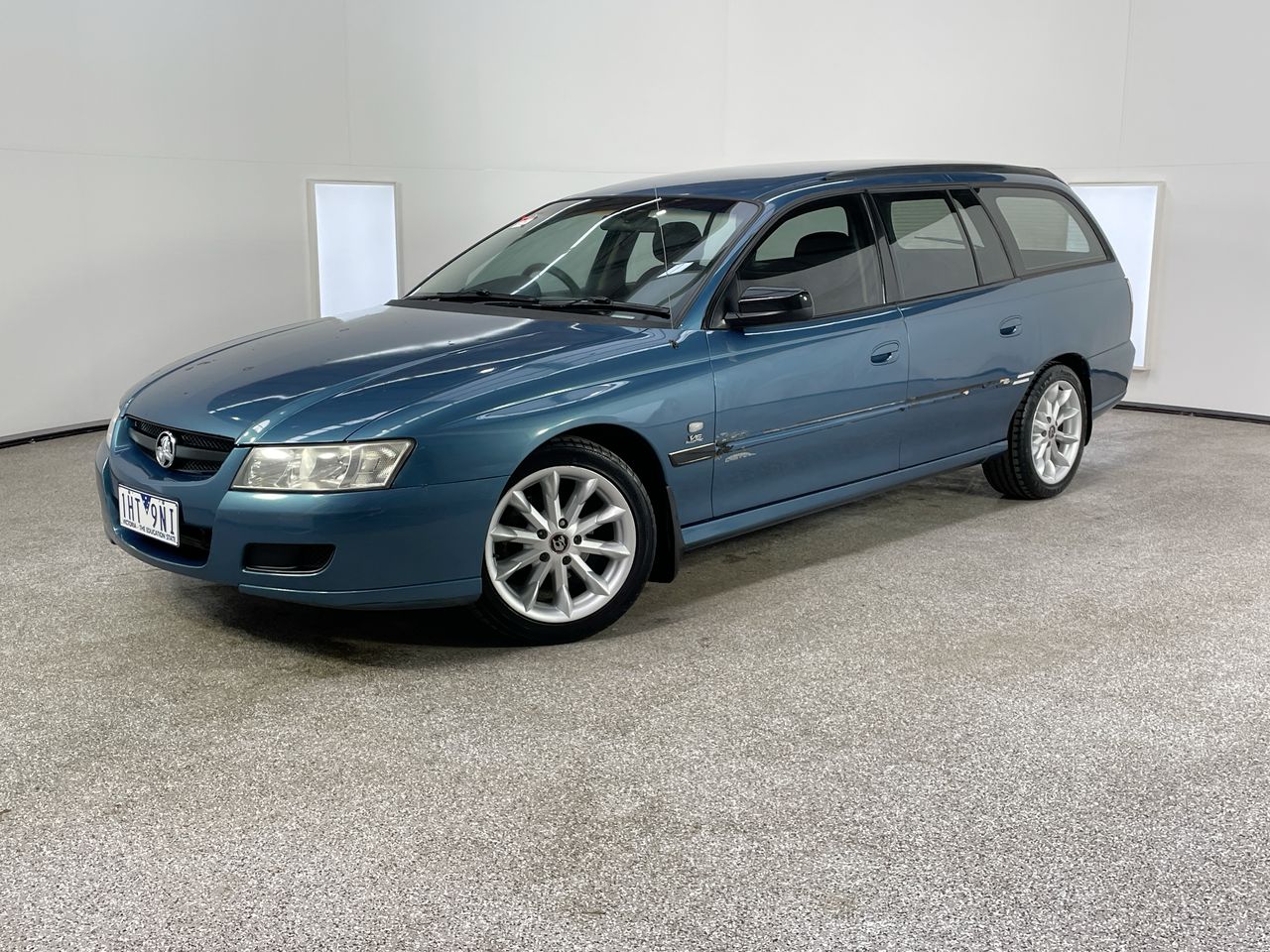 2005 Holden Commodore Executive VZ Automatic Wagon Auction (0001 ...