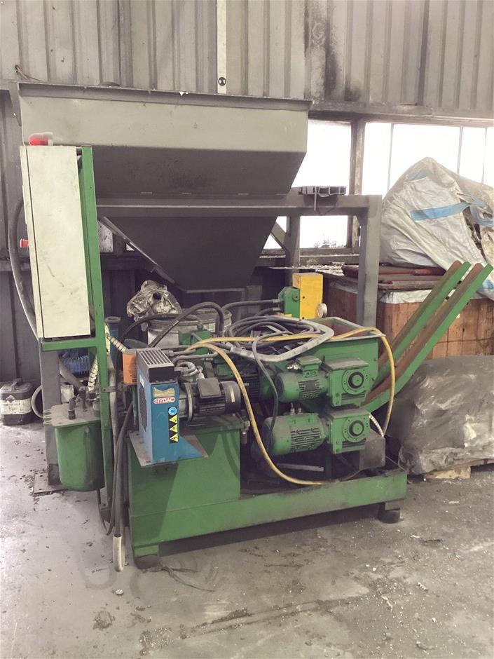 Swarf Metal Puck Machine with Hopper Auction (0029-7053985) | Grays ...
