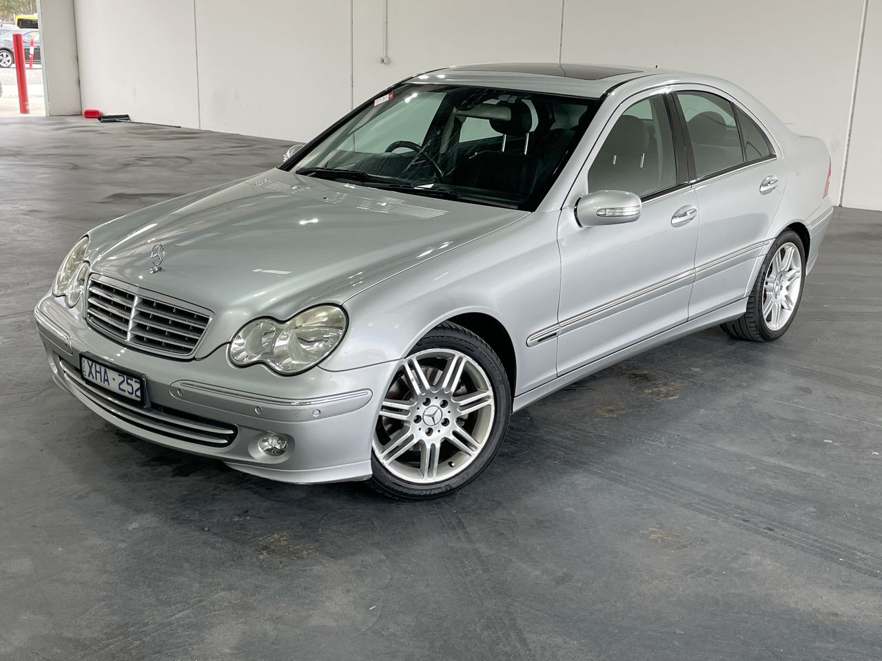 2004 Mercedes Benz C320 Elegance W203 Automatic Sedan Auction (0001 ...