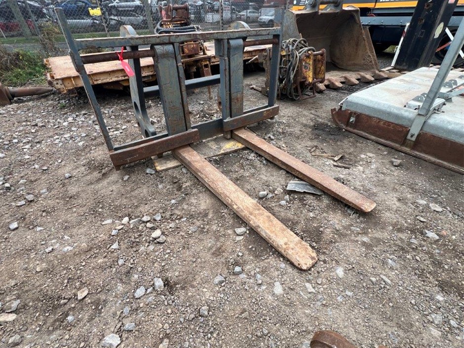 Fork Tynes for Volvo L150 Auction (0008-3030780) | Grays Australia