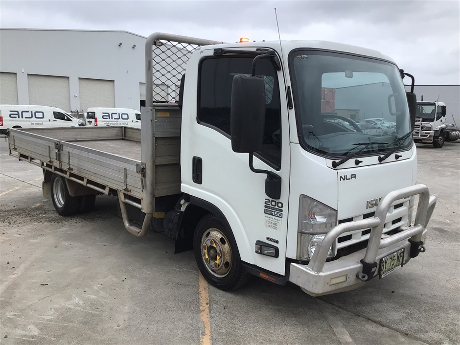 2014 Isuzu NH NLR 200 4 x 2 Tray Body Truck Auction (0001-5058013) | Grays Australia