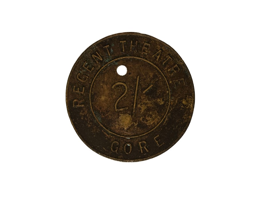 NZ Regent Theatre, Gore brass uniface 2 Shillings token Auction (0030 ...