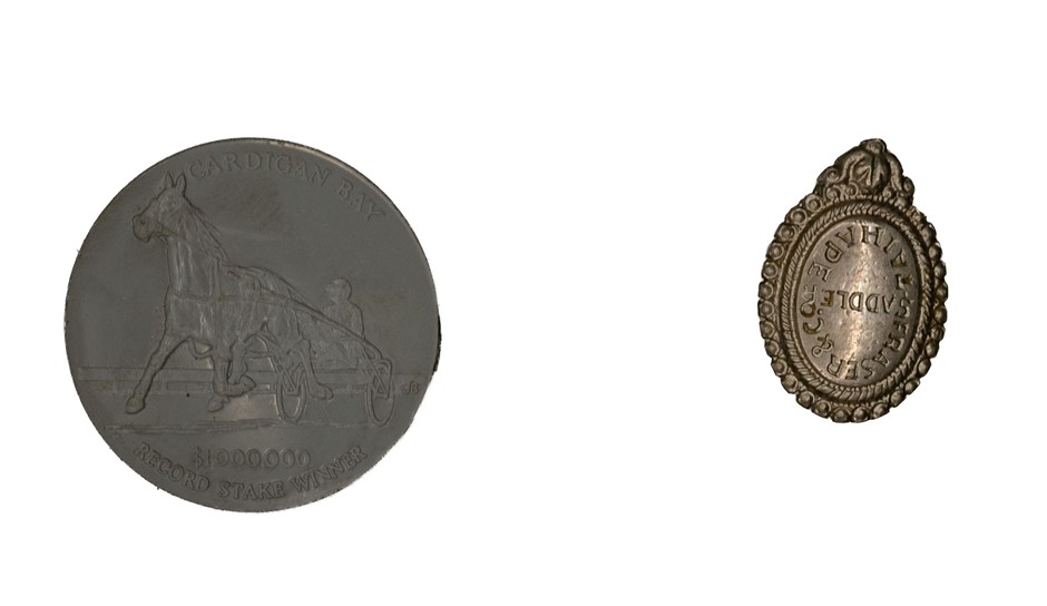 2 x NZ assorted badge/token including: 1 x 1970 NZ Trotting Conference ...