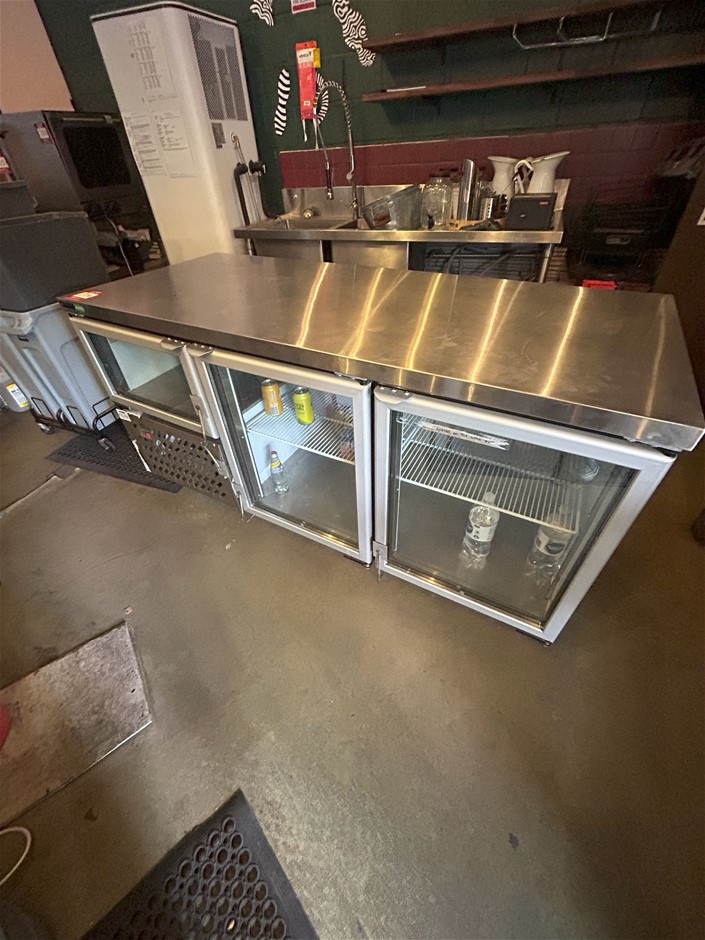 ANVIL Aire UBG1800H Self Contained Stainless Steel 3 Door Refrigerator ...