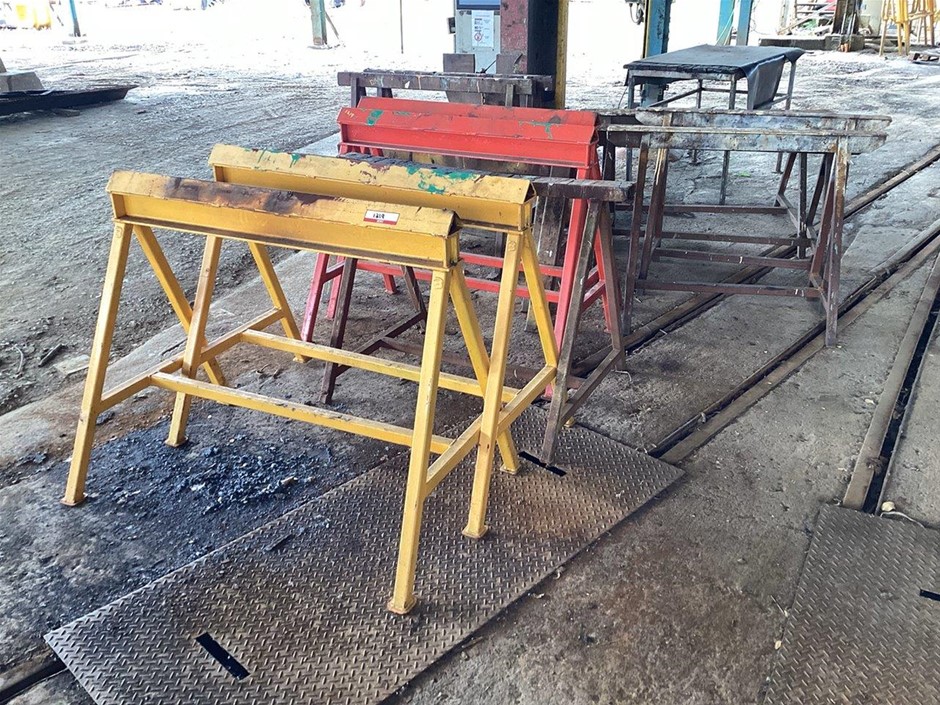 Qty. 12 Approx. Various Work Stands Auction (1219-7054367) | Grays ...