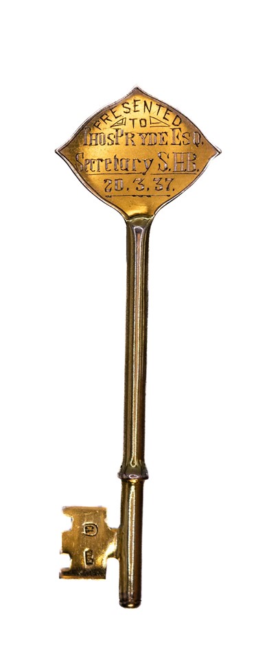 George Lumsden (son) 9ct Gold Presentation Key 1937 in Case Auction ...