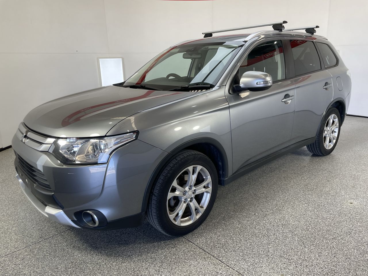 2014 Mitsubishi Outlander LS 4WD ZJ CVT 7 Seats Wagon Auction (0001 ...