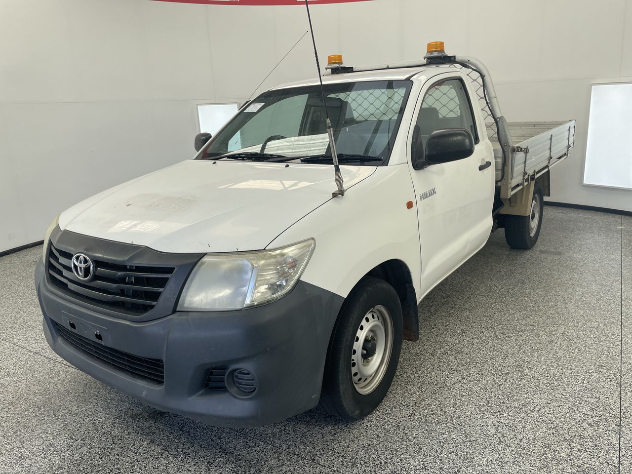 2014 Toyota Hilux 4X2 WORKMATE TGN16R Automatic Cab Chassis Auction ...
