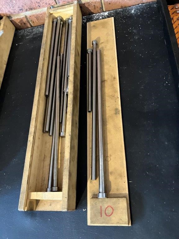Quantity of Ejector Rods, Various Sizes Auction (0182-3030901) | Grays ...