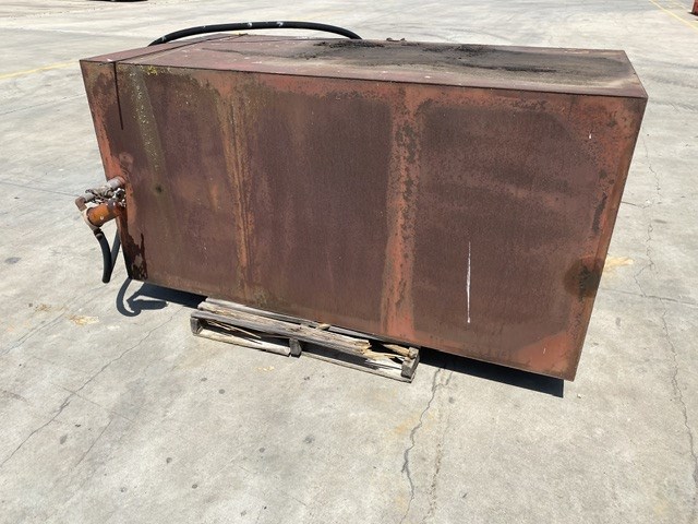 Large Rectangle Steel Fuel Tank Auction (0029-8019489) | Grays Australia