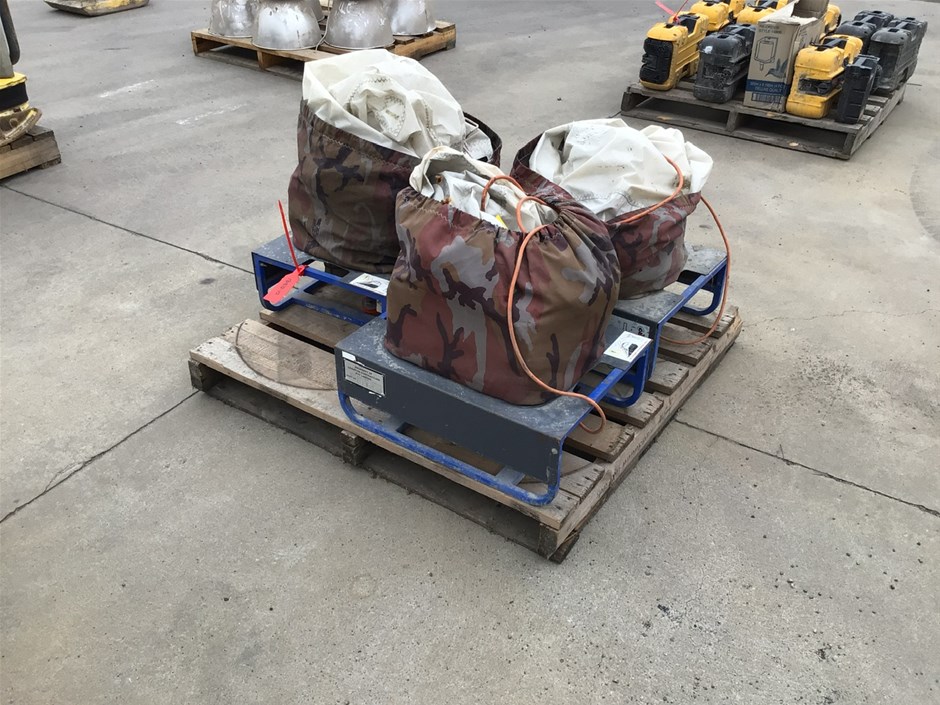 Pallet of Inflatable Light Towers Auction (0011-3031176) | Grays Australia