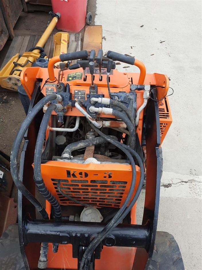 2006 Dingo K9 Mini Loader - Diesel Auction (0005-5058446) | Grays Australia