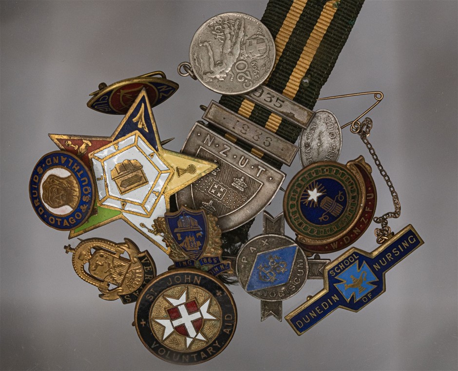 Approx. 12 x Assorted N.Z. Badges & Token including: 1 x 'Veritas ...