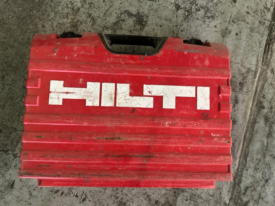 Hilti Hammer Drill TE70 Auction (0094-3031160) | Grays Australia