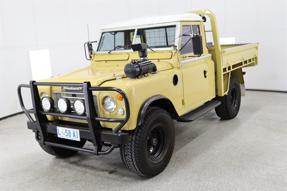 1975 Leyland Land Rover Automatic Ute Auction (0001-20085819) | Grays ...