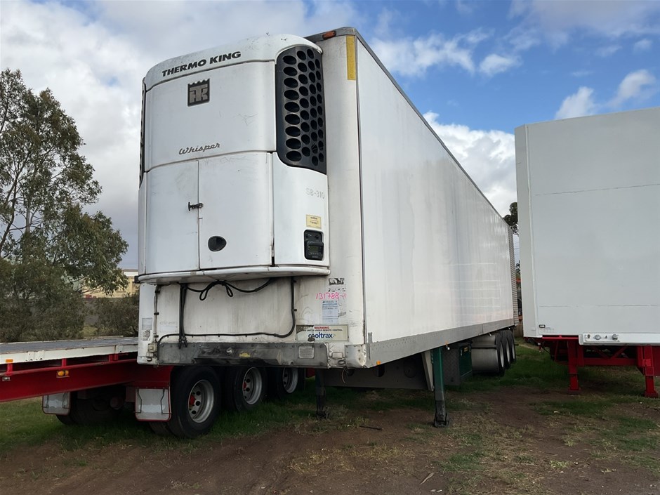 No Reserve: 2006 Maxitrans ST3 Triaxle Refrigerated Trailer