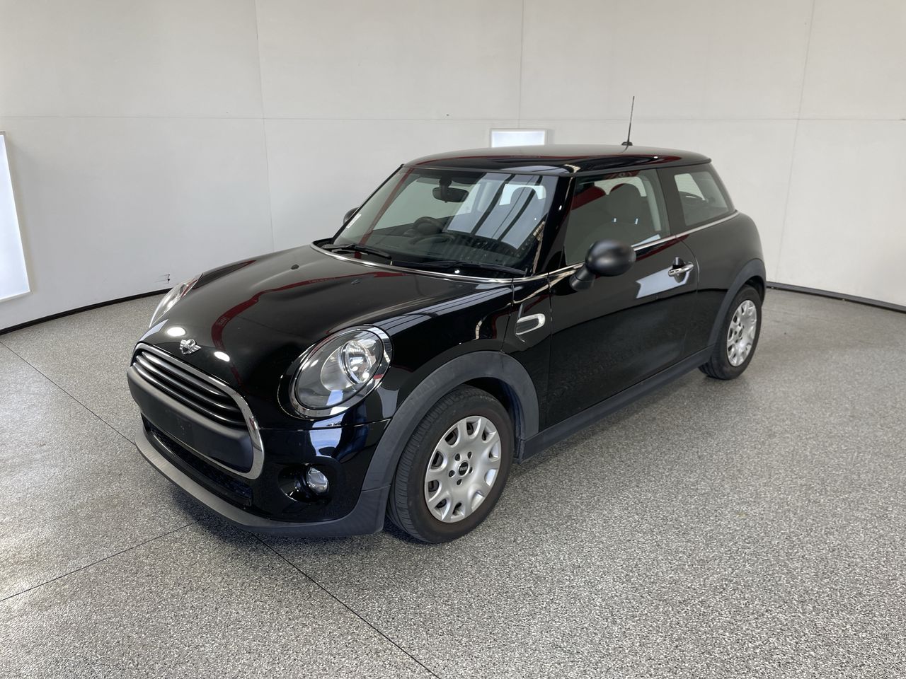 2017 Mini ONE F56 Manual Hatchback Auction (0001-50512748) | Grays ...