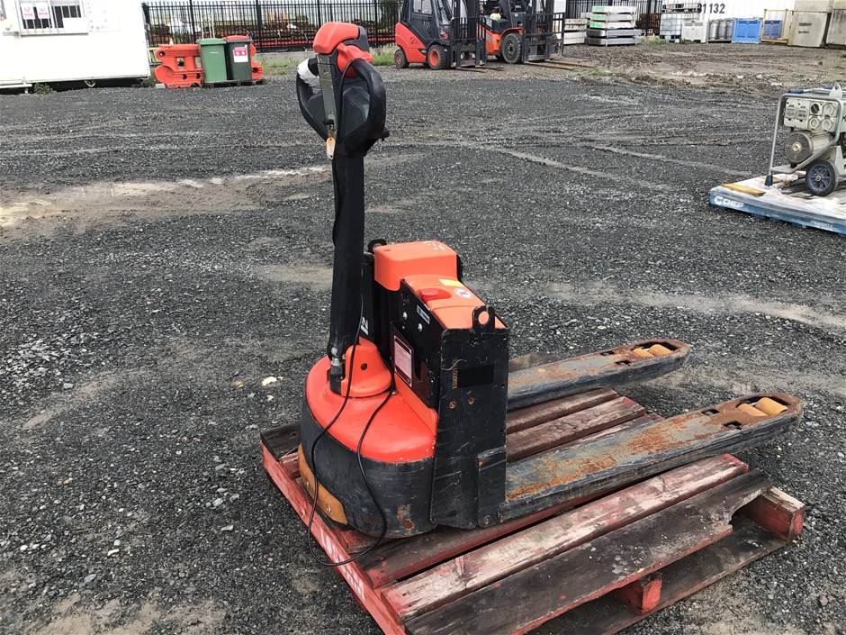 LI-ION WPL201 Pallet Truck Auction (0022-7055130) | Grays Australia