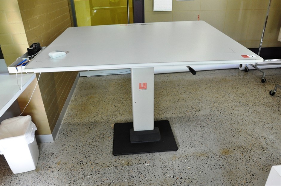 Digitising Table with Digitiser - Lectra Systems Electronic Digitising ...