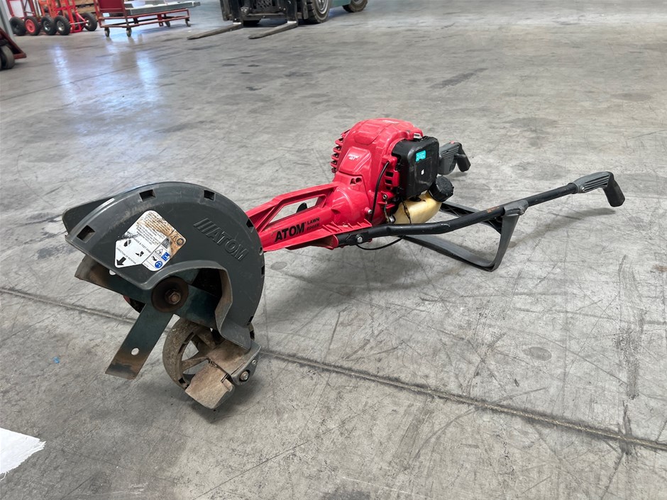 ATOM Deluxe Lawn Edger Auction (0044-3032145) | Grays Australia