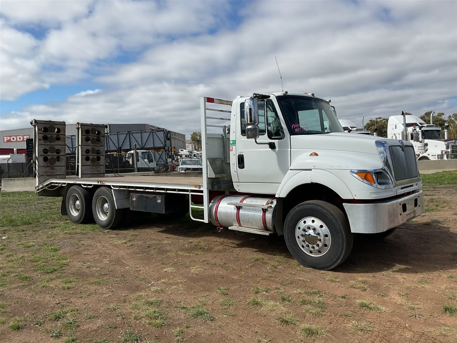 2007 International 7000 Series 6 x 4 Beavertail Truck Auction (0010 ...