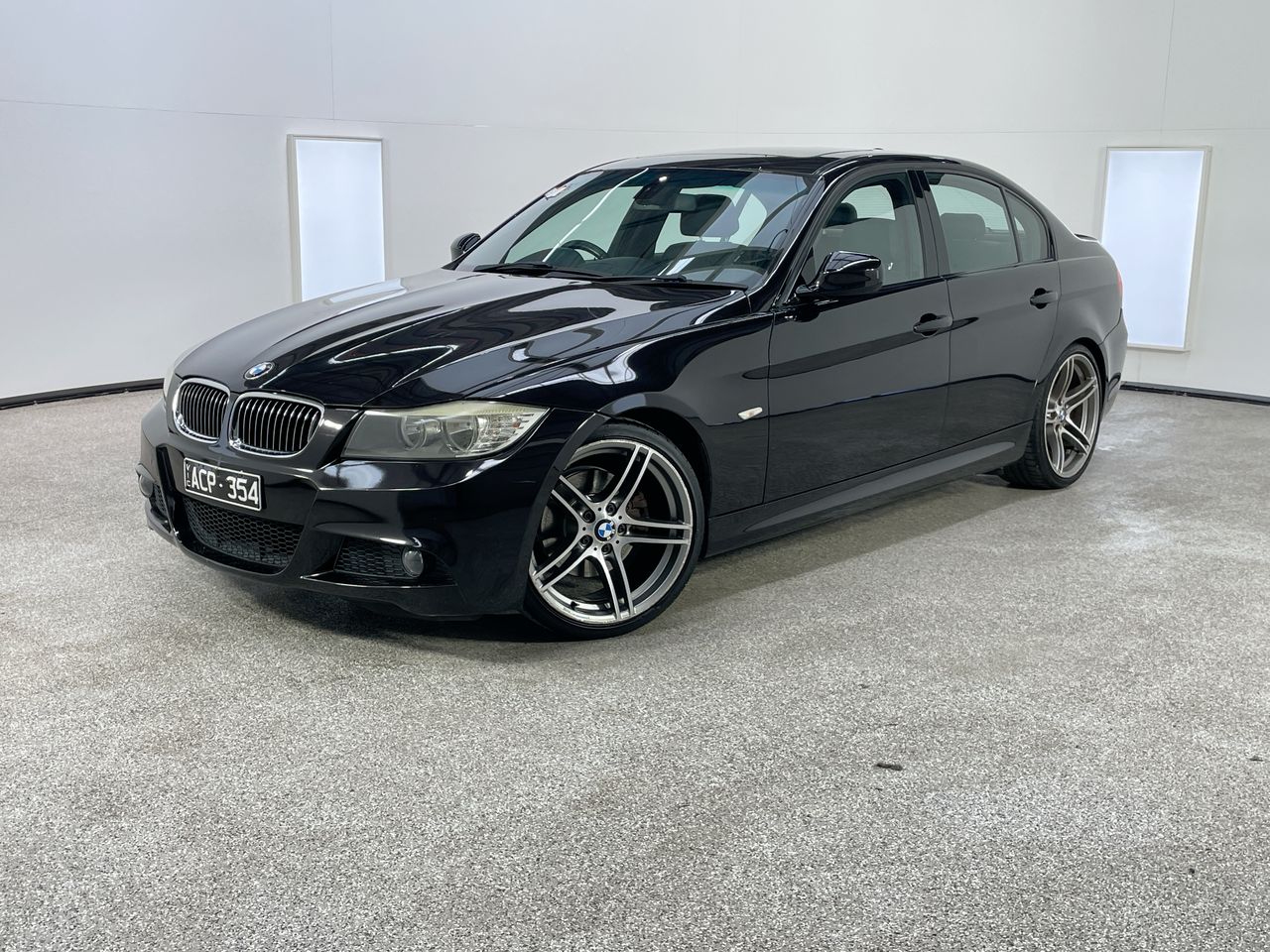 2009 BMW 3 Series 323i E90 Automatic Sedan Auction (0001-21040824 ...
