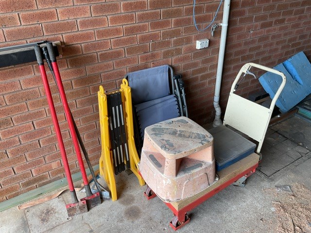 Trolley, Step-up, Barricade, Folding Chair, Floor Scraper Auction (0039 ...