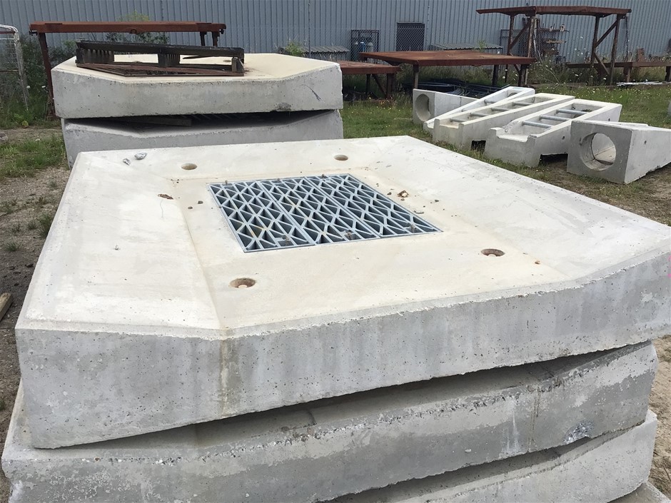 Concrete Swale Pit Surround with Galvanised Grate Auction (0030-3032380 ...