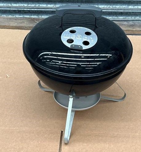 Weber Smokey Joey Portable Charcoal Barbecue (37cm) Auction (0020 ...