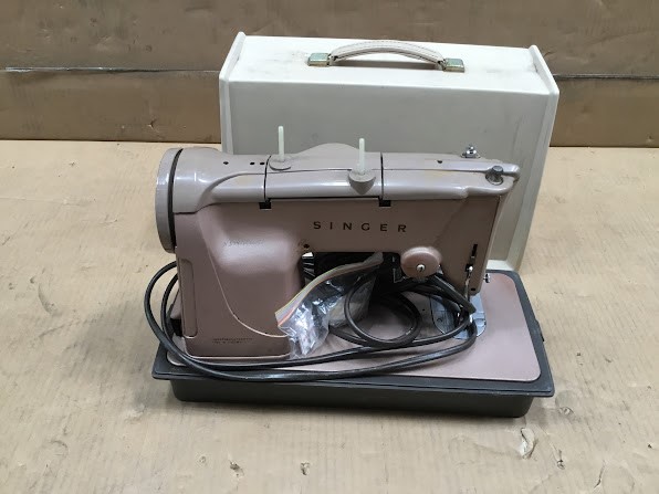 Singer Sewing MOTOR CONTROLLER Auction (0029-2564105) | Grays Australia