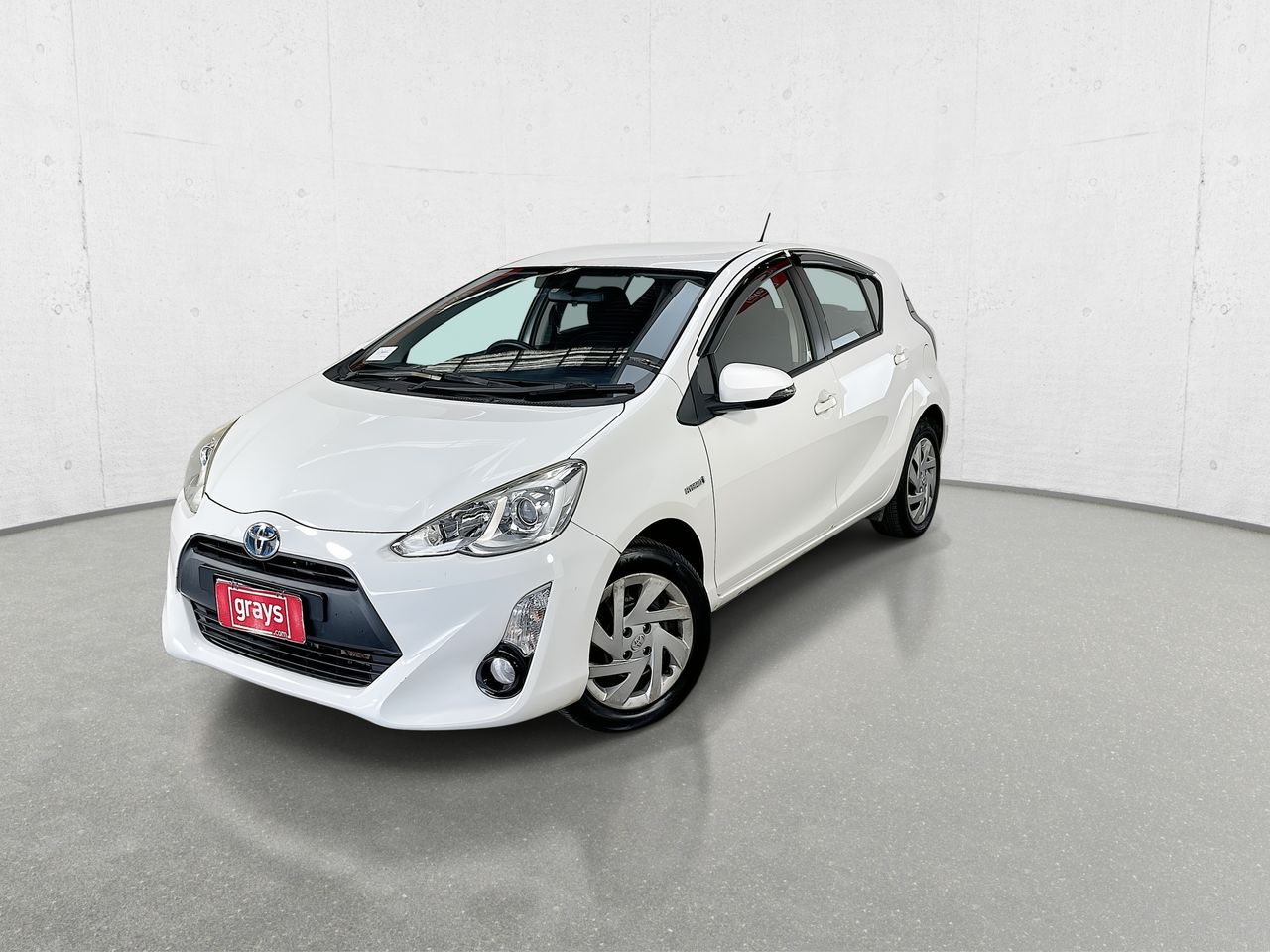 2015 Toyota Prius-C NHP10R CVT Hatchback Auction (0001-10346966 ...